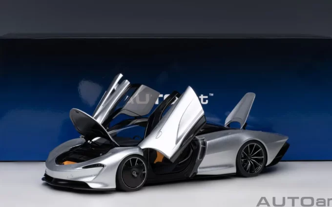 McLaren Speedtail 1:18 model car AUTOart 76090 - Modelkars
